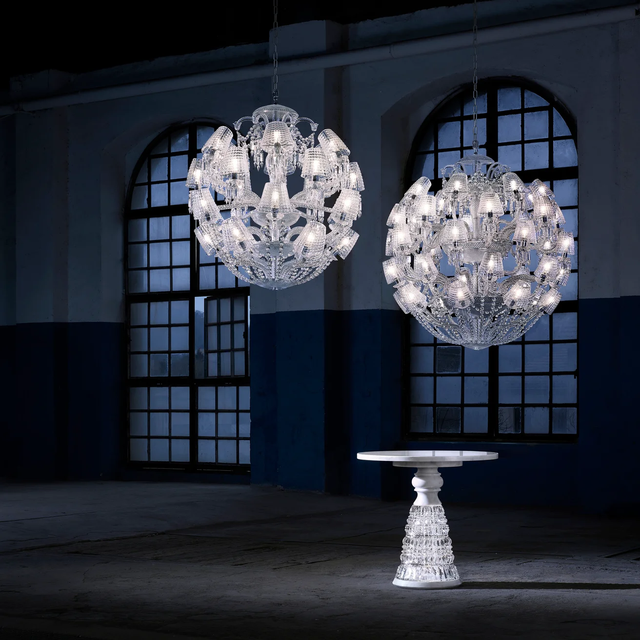 LE ROI SOLEIL CHANDELIER CEI 24L | S&S Group